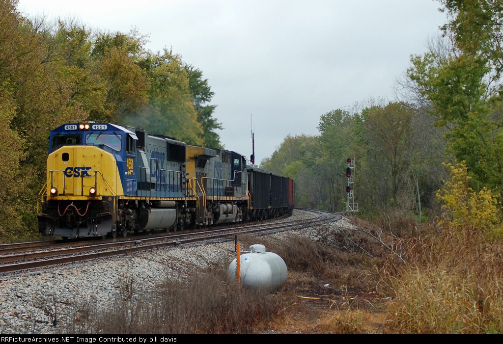 CSX 4551